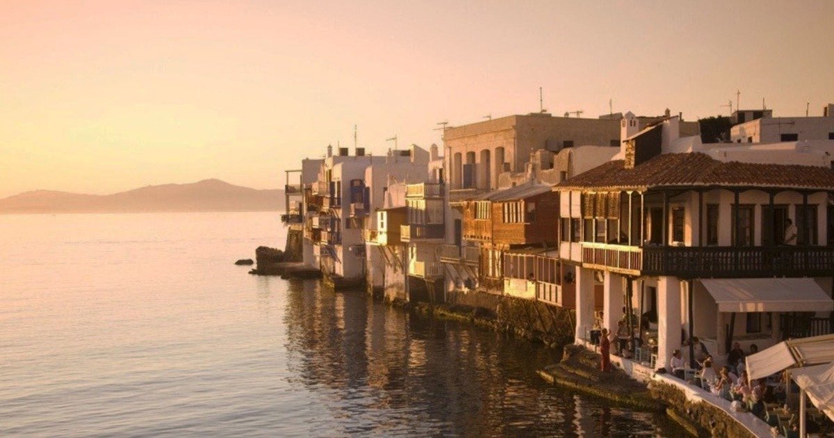 About Veranda Bar Mykonos | Veranda Bar Mykonos